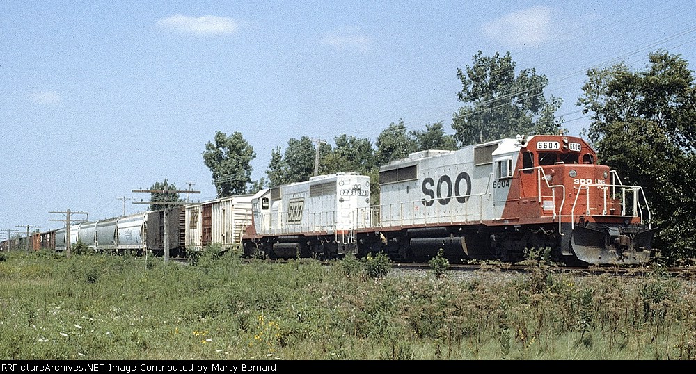 SOO 6604 and 778 Near O'Hare